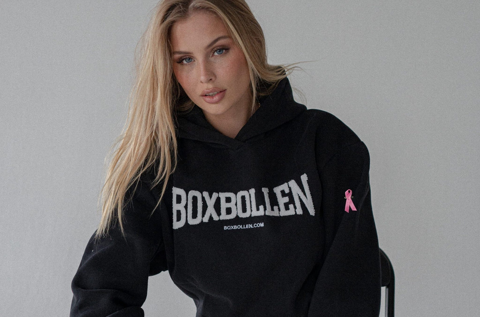Boxbollen Hoodie x Rosa Bandet